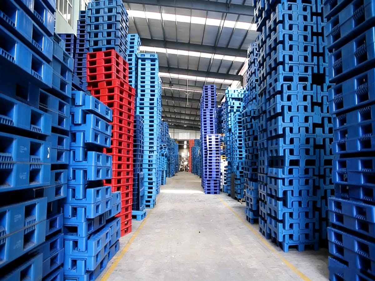 What Are Pallets Made Of? A Clear Guide to Wood, HDPE, PP, and Other ...